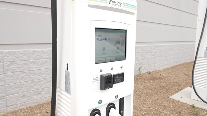 How do charging stations communicate with electric cars? • EV Adept